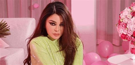هيفا وهبي تُشعل المواقع بوصلة رقص في دبي والجمهور ما كبرت على هيك