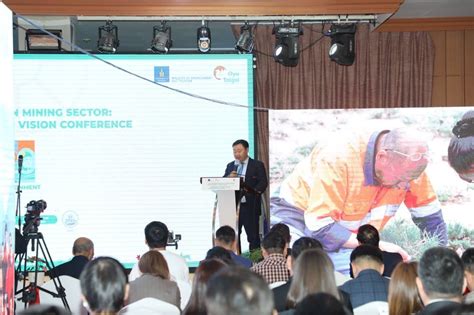 Уул уурхайн салбарын байгаль орчны ололт амжилт ба алсын хараа зөвлөгөөн болж байна