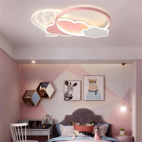 مدل لوستر اتاق خواب دخترانه انتخابی مناسب برای اتاق خواب دخترونه با