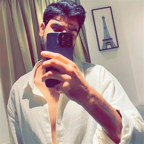 Sid Khan Sidkhan094 • Threads Say More