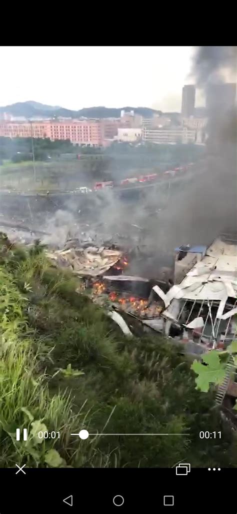 浙江温岭槽罐车爆炸事故相邻村子房顶被掀翻 厂房工人被气浪冲出数十米外 手机新浪网