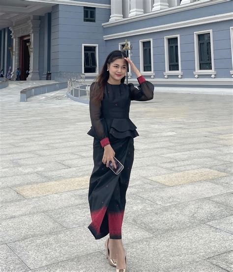 កាន់តែពេញស្អាត អាង សុជាតា សមសួនស្អាតពេញភ្នែក Khmerload Cambodia