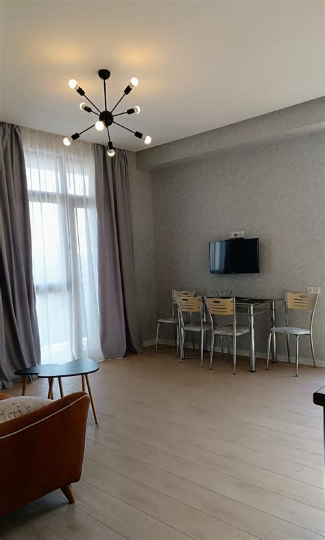 ბინების ყიდვა გაყიდვა გაქირავება ქირავდება ბინა ვარკეთილში ახალაშენებუილ კორპუსში საქა