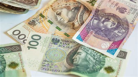 Доходи в Польщі 2025 — скільки має заробляти пара щоб вважатися багатою Новини Live