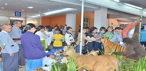 ၇၆ နှစ်မြောက် လွတ်လပ်ရေးနေ့အထိမ်းအမှတ် လူငယ်နှင့်စာပေအနုပညာပွဲတော် က