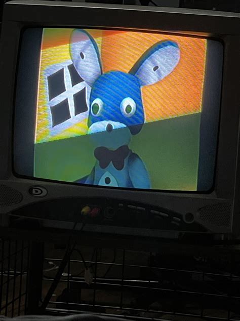Watching The Walten Files On A Old Tv 10 10 Experience So Far R