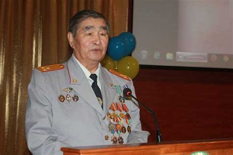 ВЕТЕРАНА ОРГАНОВ ВНУТРЕННИХ ДЕЛ В КОСТАНАЕ НАГРАДИЛИ ЗНАКОМ «100 ЛЕТИЕ