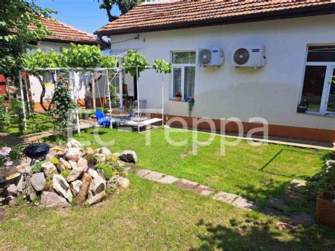 Къща обзаведена с Лозен Едноетажна къща 40 кв м Обзаведена Къщи под наем Лозен Ремонт