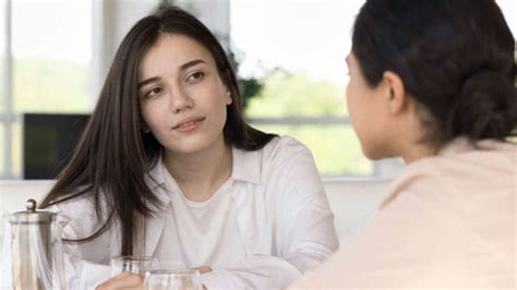 11 Things People Do When Theyre Mentally Checked Out And Barely Functioning