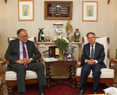 China Pakistan Economic Corridor Pk مشرقی کوریڈور پر کام کی رفتار کو تیز کیا جائے