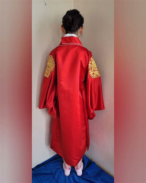 곤룡포 작품 전시 임금옷 왕 정승옷 단령 전통 혼례 사모관대 인터넷에서 헬렌클럽을 검색해 구매하세요 내시 정승 복장 용포 왕옷 세자 궁궐 한복 한국 전통 의상 제작