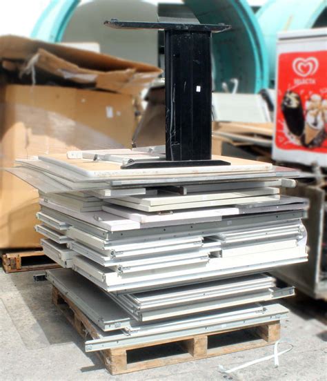 Partition Office Table Table Top Metal Office Chair And Assorted