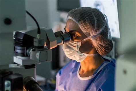 How Intraoperative Oct Helps Gain Greater Insight In Glaucoma Surgery Learn And Share Leica