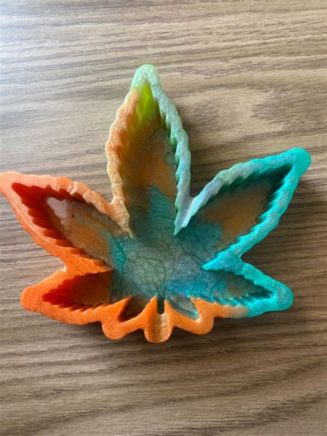 Hemp Leaf Freshie Mold Level 3 Artofit