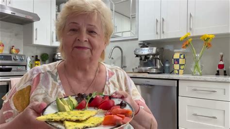 ВКУСНЫЙ БЫСТРЫЙ СЫТНЫЙ И НЕЖНЫЙ ОМЛЕТ С ТВОРОГОМ И ЯЙЦАМИ НА ЗАВТРАК Youtube