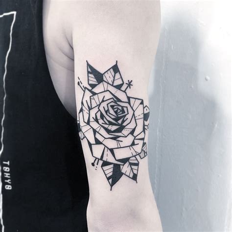 ️rose🌹 ️ Rosetattoo 장미타투 타투 그림 아트 그림타투 타투이스트그림 드로잉 스케치 디자인 일러스트 블랙 블랙타투 Tatt