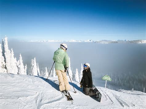 15 Things Women Should Wear To A Ski Resort 5 They Shouldnt Bother
