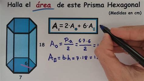 Cómo se calcula el área de un prisma