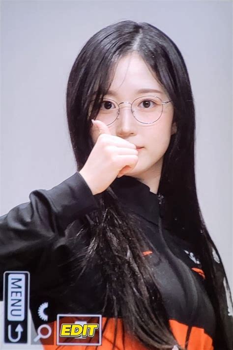 엔믹스 오해원 T1 유니폼 롤 리그 오브 레전드 에펨코리아