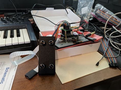Zynthian Using Only An LCD Screen And Midi Keyboard Hardware