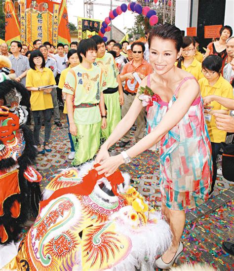 胡杏兒入行後戒夜蒲 太陽報