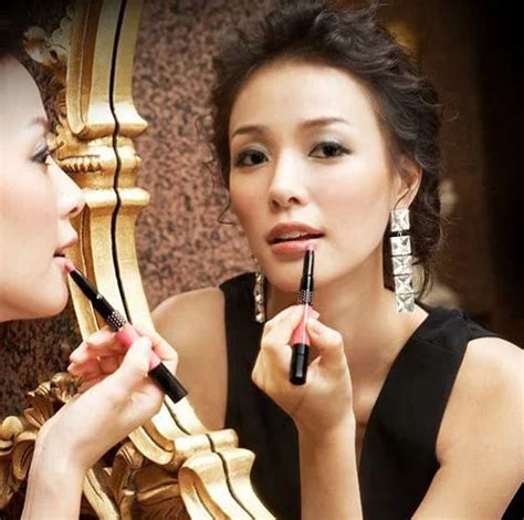 Son Tae Young On The Magazine Sexy Modelos Famosas