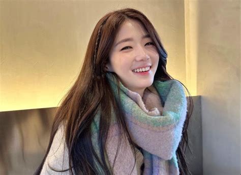 신지연 머플러 여자 겨울 코디 산드로 예쁘게 목도리 매는법 엿보기 네이버 블로그