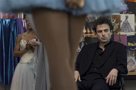 Étoile La Recensione Della Nuova Serie Di Amy Sherman Palladino Rolling Stone Italia