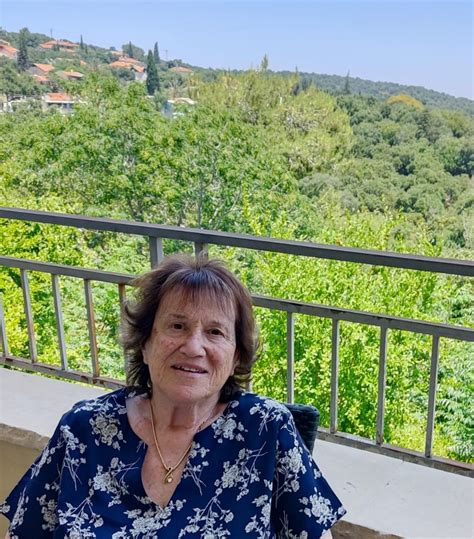 בטקס מכובד קבלה נעה רפאלי רכזת המתנדבים בקריית טבעון את התואר יקירת קריית טבעון