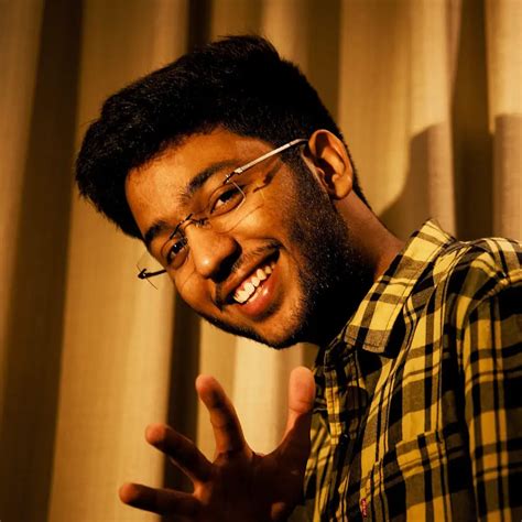 Hindi Youtuber Shobhit Nirwan Biography News Photos Videos Nettv4u