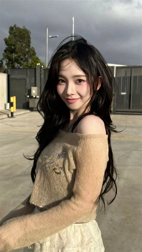 피자좀먹고 썸네일 카리나님입니다 친구에게 보내세요🤐🤐 카리나 Meme 케인 Hopecore Hopelesscore Kanetv Instagram