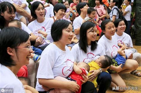 今天是「全國母乳餵養宣傳日」， 告訴你幾條正確的母乳餵養方法 每日頭條
