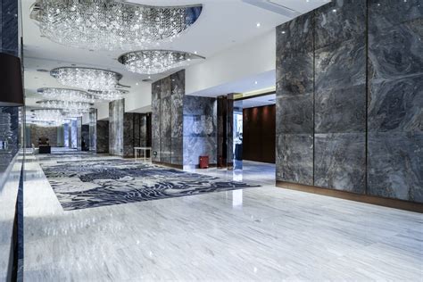 Dynamic Cladding Modern Lightweight Façade Systems