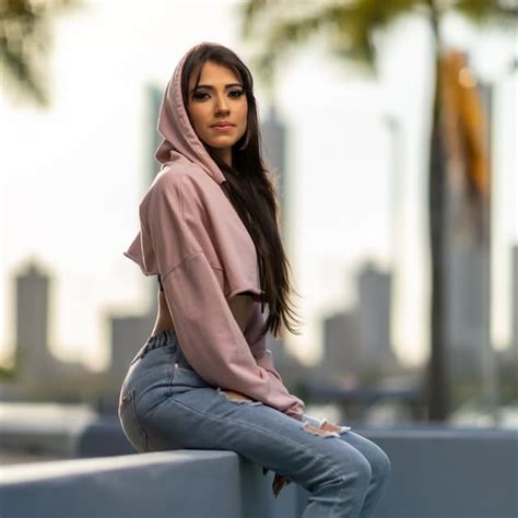 Rayshel Stephania Rayshels • Threads Say More