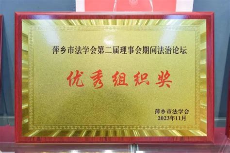 拿奖拿到手软是什么体验？澎湃号·政务澎湃新闻 The Paper