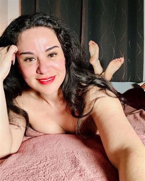 Youtube Onlyfans Feet Goddess Hatha Goddesshatha Goddesshathaespanola Nude Photo