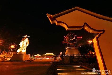鳳翔大東湖景區南門廣場首次亮燈 每日頭條