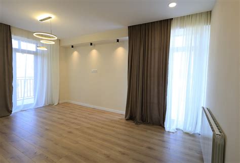 სარემონტო სარემონტო კომპანია მწვანე ფერი • Green Color