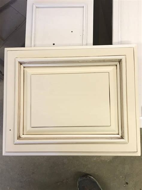 Pinstripe Glaze Kitchen Cabinets Image To U