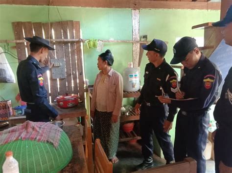 ဆင်ပေါင်ဝဲမြို့ မီးသတ်တပ်ဖွဲ့ဝင်များမှ မင်းအောင်ရပ်ကွက်၌ မီးဘေးအန္တရာယ်မဖြစ်ပေါ်စေရေး တစ်အိမ်တက