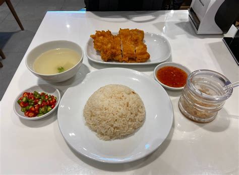 ข้าวมันไก่ทอด ร้าน ข้าวมันไก่ไห่หนาน ศูนย์การประชุมแห่งชาติสิริกิติ์
