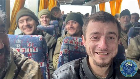 Ucrania Y Rusia Intercambiaron Más De 100 Prisioneros De Guerra Con