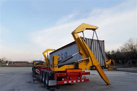 Side Loader Tusker Chv