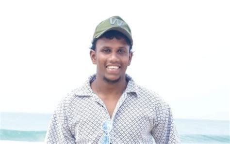 இறந்தும் உயிர் வாழும் இளைஞர் விபத்தில் மூளைச் சாவடைந்த மகனின் உடல் உறுப்புகளை தானம் செய்த கோவை