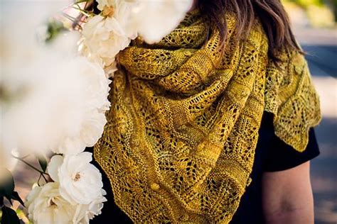 Olive Wallpaper Shawl Pattern By Abbyeknits Shawl Pattern Shawl