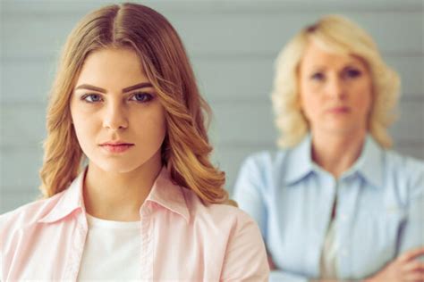 16 Seemingly Minor Things That Will Cause Your Relationship With Your