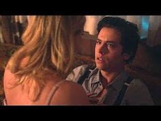 Jughead And Betty Kiss