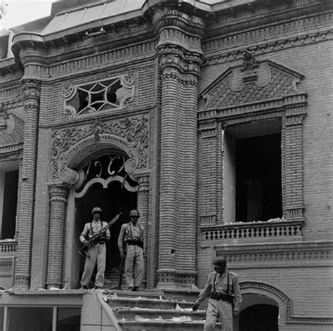 لحظات آخر کودتا در خانه‌ی دکتر مصدق چه گذشت؟ به روایت فرمانده‌ی گارد