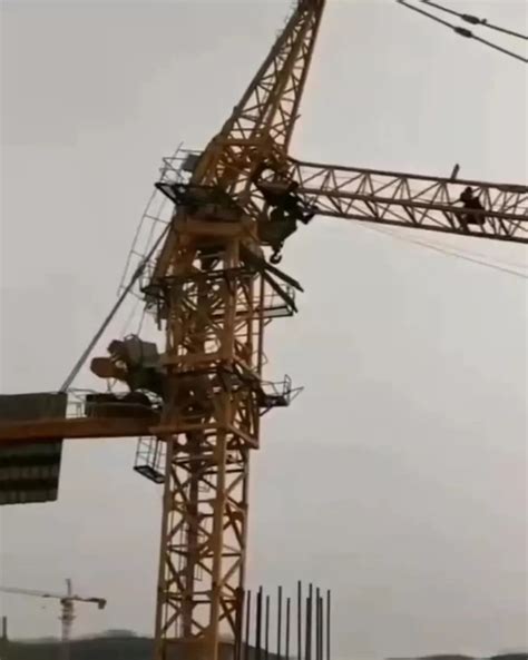 事故通报 3月6日陕西延安一在建工地发生一起塔吊顶升事故 南京市城建中等专业学校南京市城建职业培训中心南京市建筑职工大学