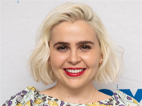 Mae Whitman Behind The Voice Actors 60 Photos Moonagedaydream Film